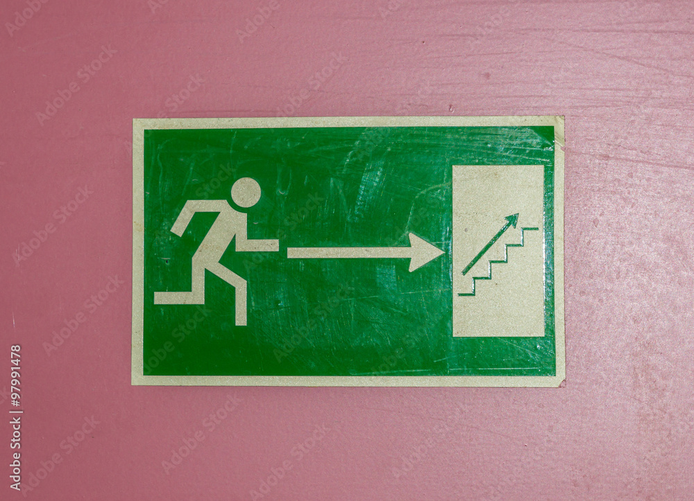 Fluchtweg Schild Stock Photo | Adobe Stock