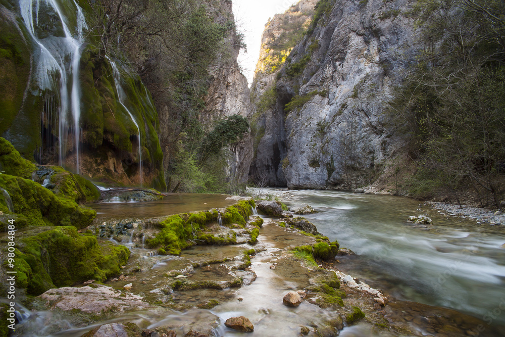 Poster cascade – Wall Art | UkPosters