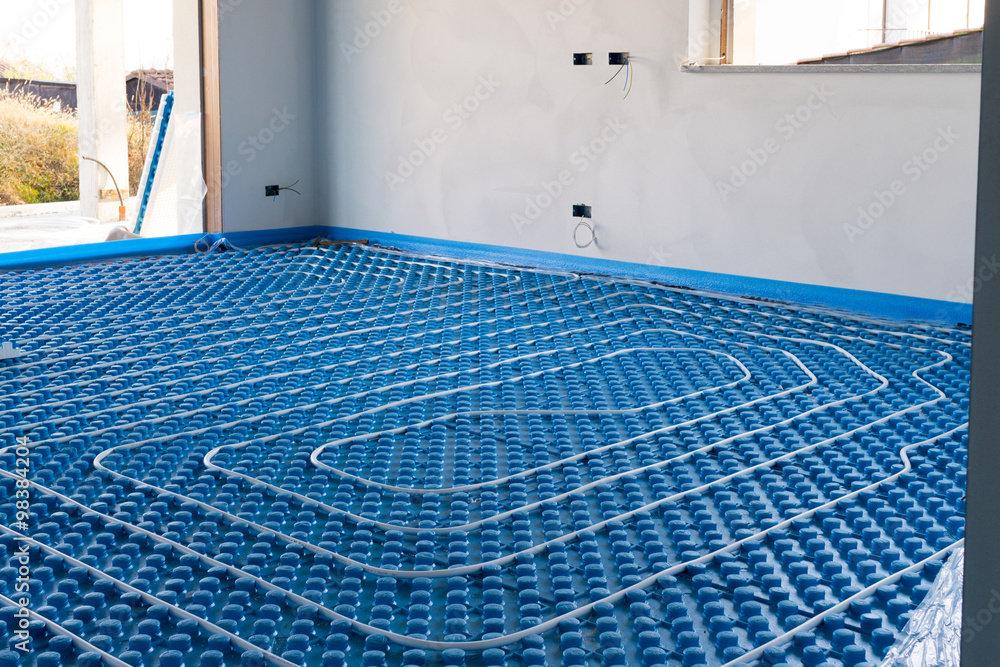 impianto radiante a pavimento con tubazioni in polietilene Stock Photo ...