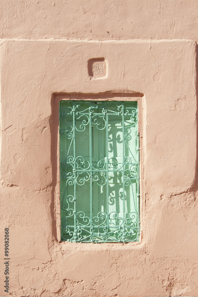 Arabic window / Detail of a window of a typical house of the old Medina ...