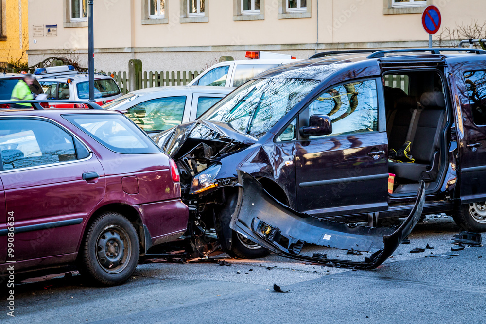 Unfall Stock-Foto | Adobe Stock