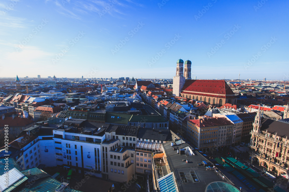 Beautiful super wide-angle sunny aerial view of Munich, Bayern, Bavaria ...