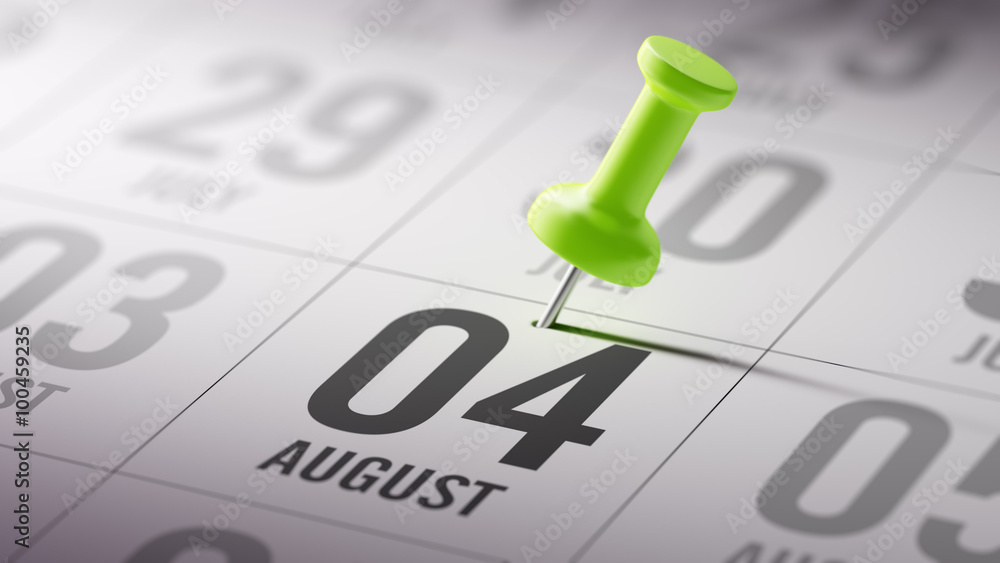 August 04 written on a calendar to remind you an important appoi ...