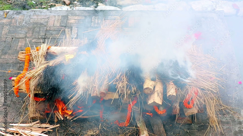 death corpse burning fire, cremation ceremony, pashupatinath temple ...