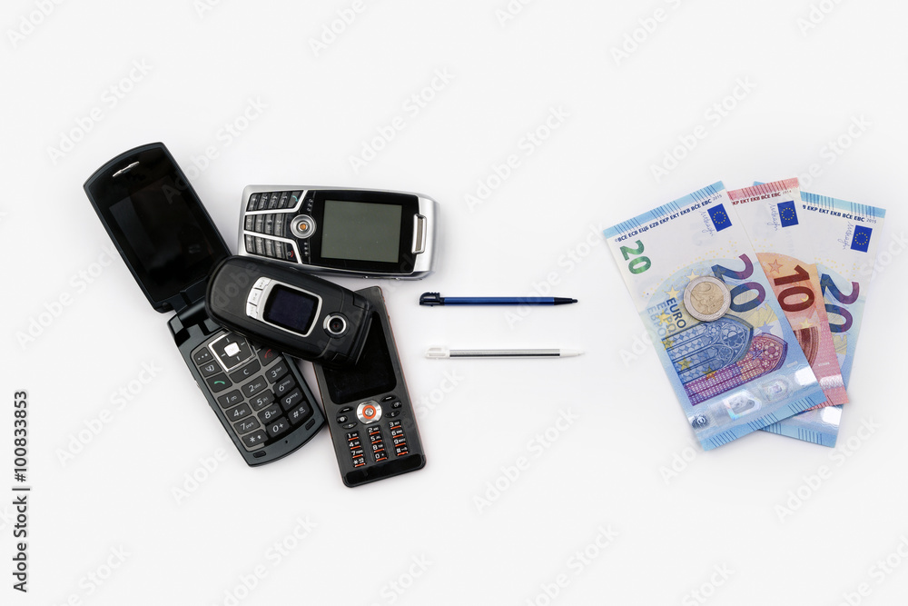 alte Handys zu Geld machen. Stock-Foto | Adobe Stock