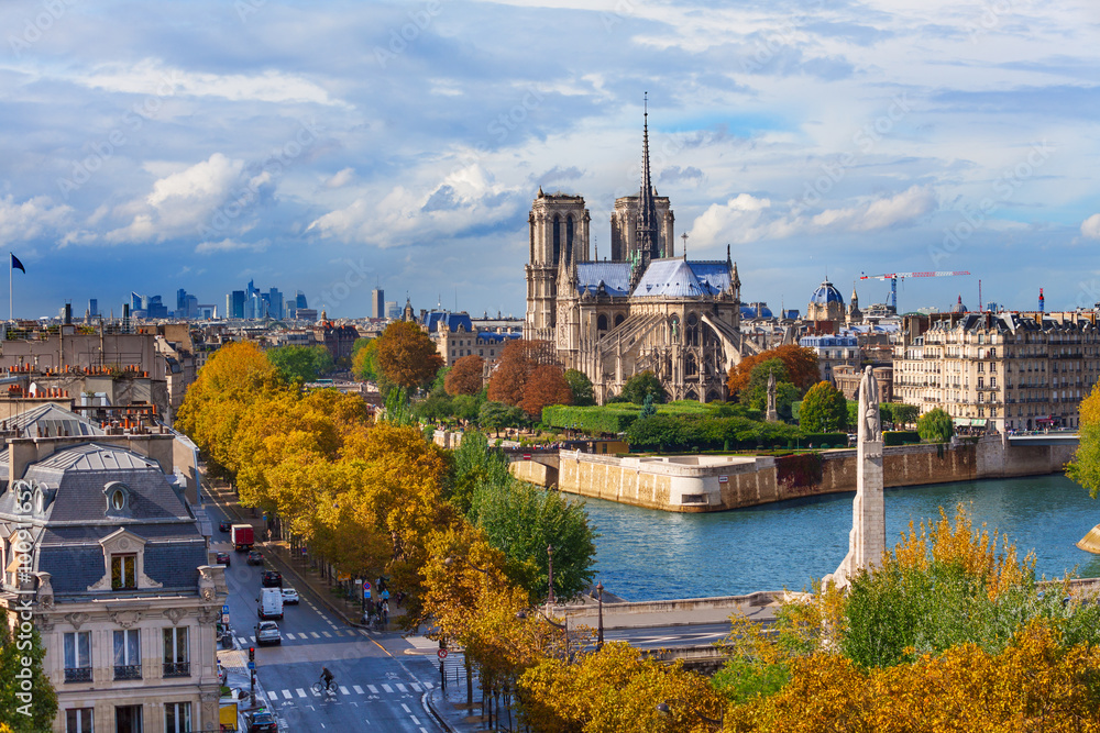 Poster Sienna river and Notre dame cathedral in Paris – Wall Art | UkPosters
