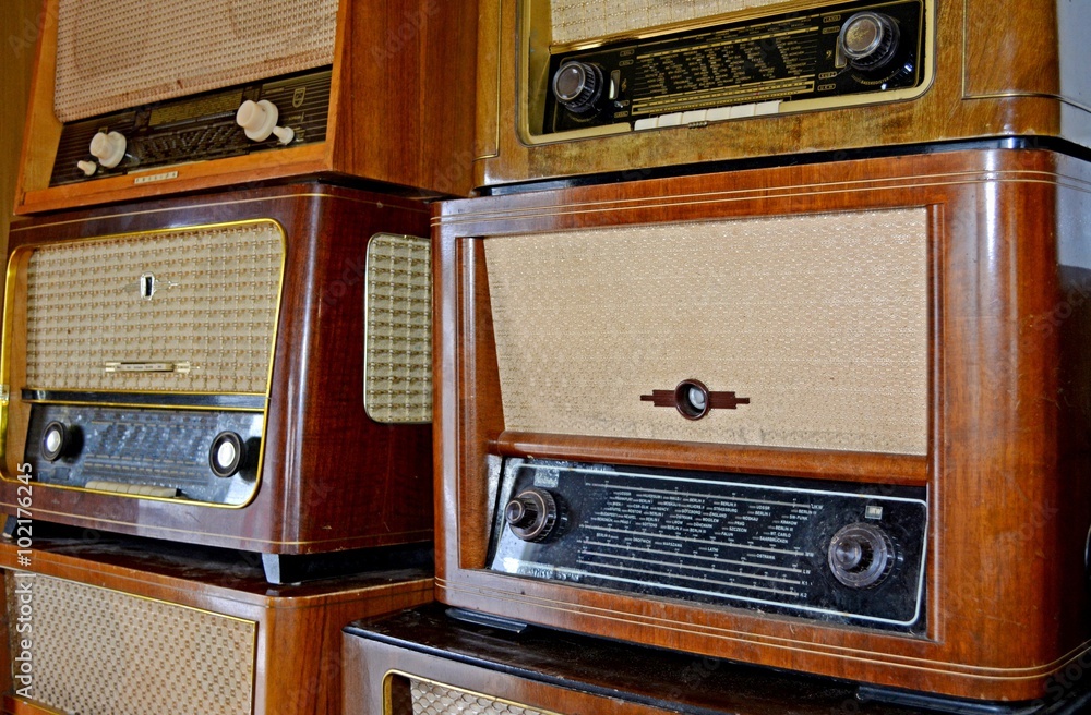 Alte Radios Stock Photo | Adobe Stock