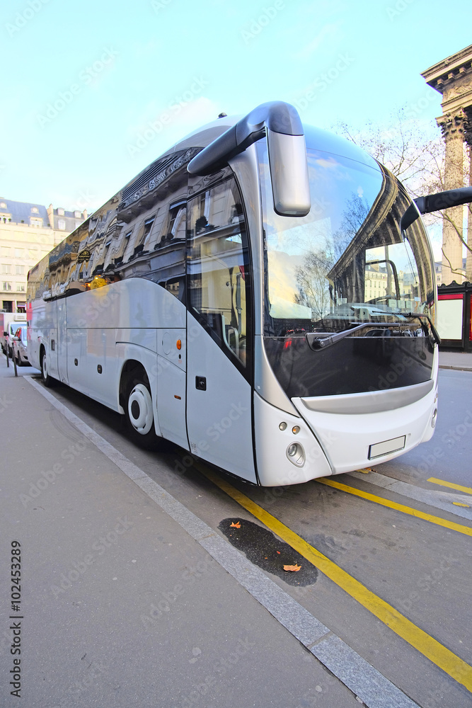 Fotografia do Stock: Paris, France, February 6, 2016: Bus on the street ...