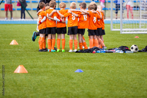 Youth soccer football team. Group photo. Soccer players standing ...