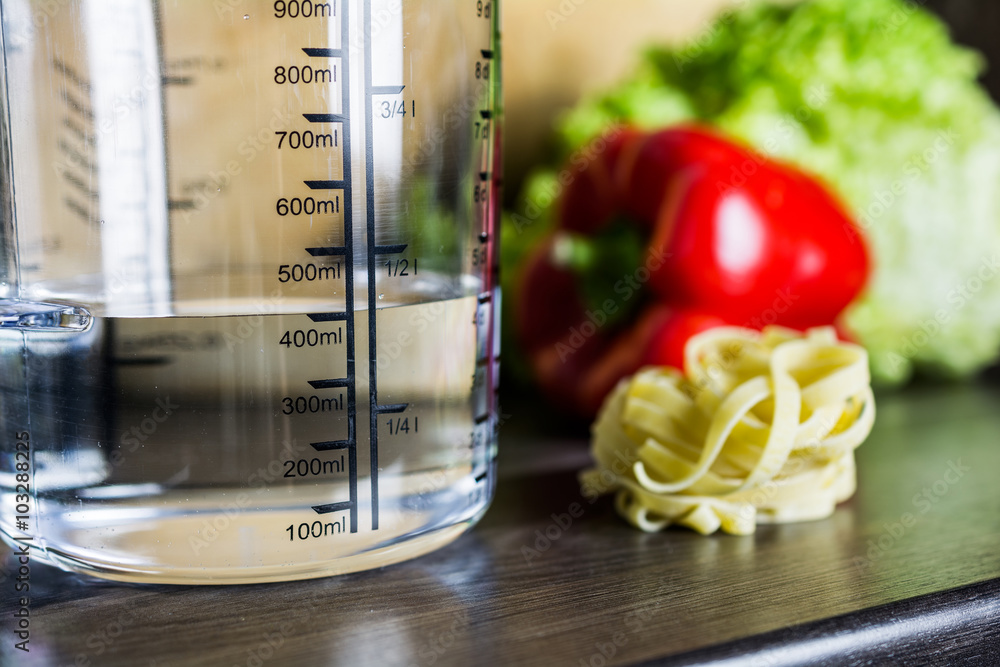400ccm / 400ml Of Water In A Measuring Cup On A Kitchen Counter With ...