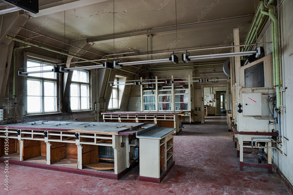 altes Labor 6 Stock Photo | Adobe Stock