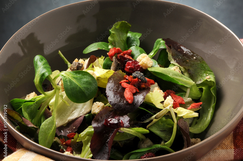 Foto Stock Củ khởi గోజీ పండు Γκότζι Bagas de goxi Goji Arç negre Goji ...