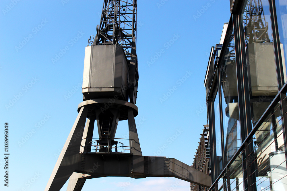 Historischer Kran Stock-Foto | Adobe Stock