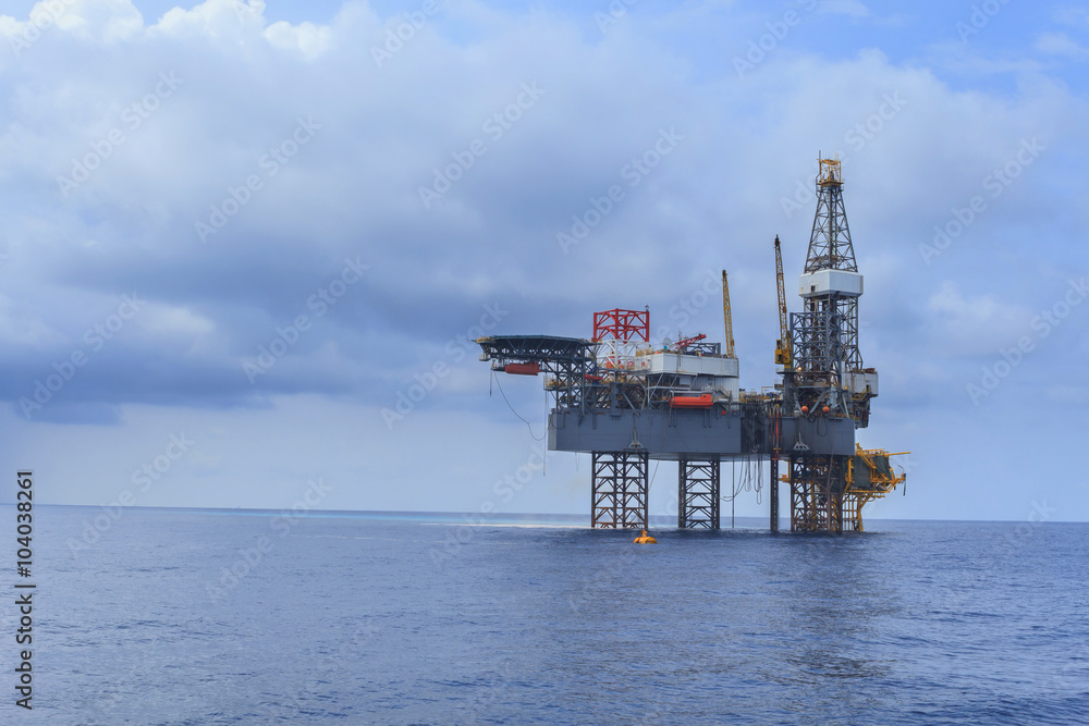Offshore Jack Up Drilling Rig Over The Production Platform Stock Photo ...
