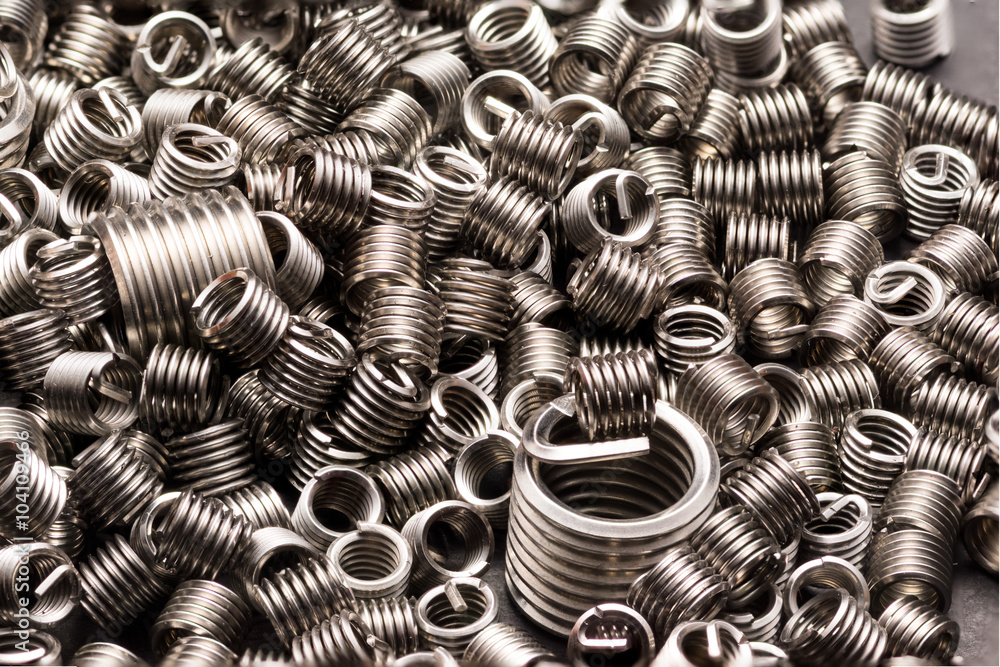 Foto de M4 and M10 helicoils. do Stock | Adobe Stock