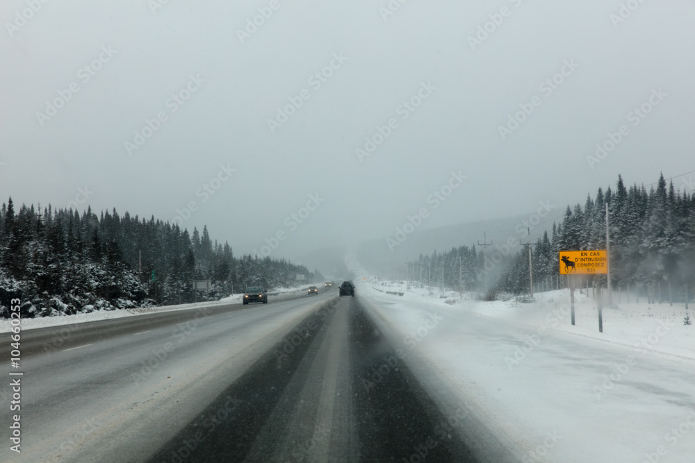 Route hivernale au Québec au Canada Stock Photo | Adobe Stock