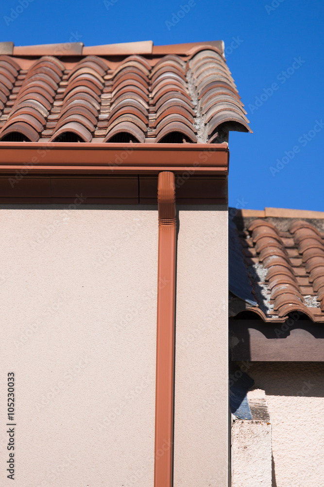 modèle de chéneau aluminium couleur Stock Photo | Adobe Stock