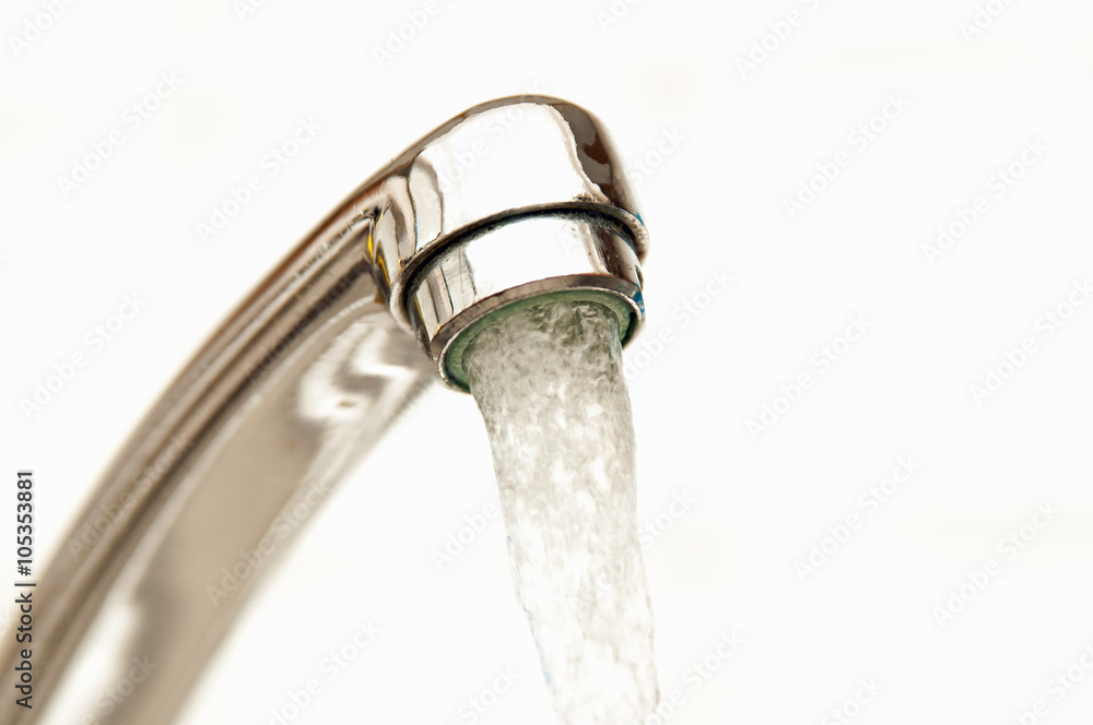 Wasserhahn, Trinkwasser, Bad Stock-Foto | Adobe Stock