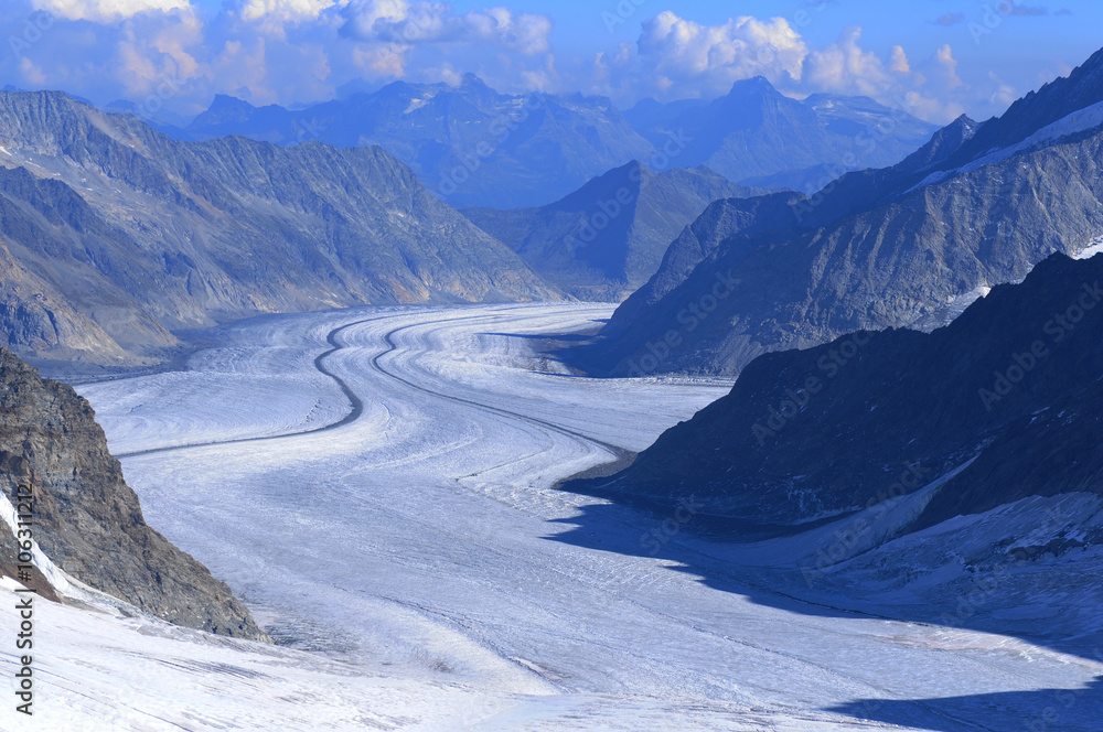 Der Aletschgletscher ist Europa's grösster Glacier. Er wird aber ...