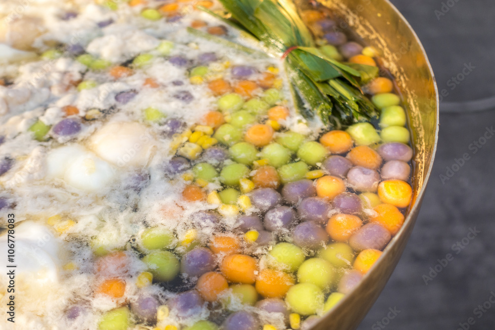 Thai Dessert - Bua Loy - colorful rice drumpling in Coconut Milk Stock ...