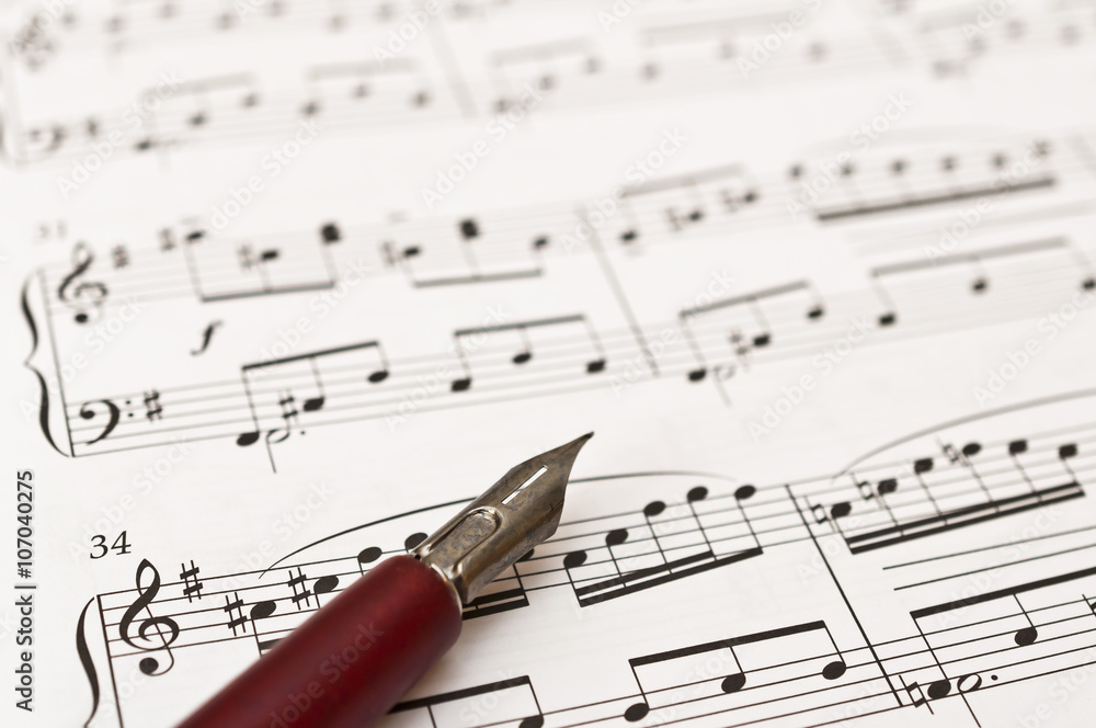 Notenblätter Stock-Foto | Adobe Stock