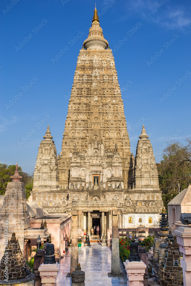 Mahabodhi temple, bodh gaya, India. The site where Buddha attained ...