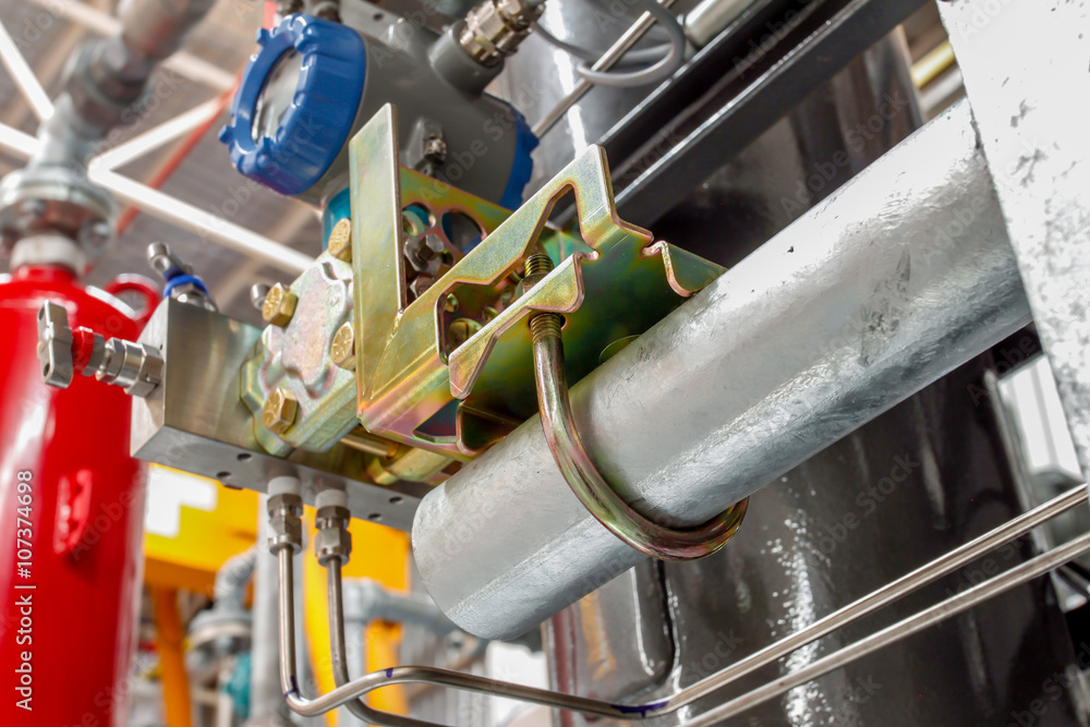 typical installation of pressure transmitter with pipe manifold Stock ...