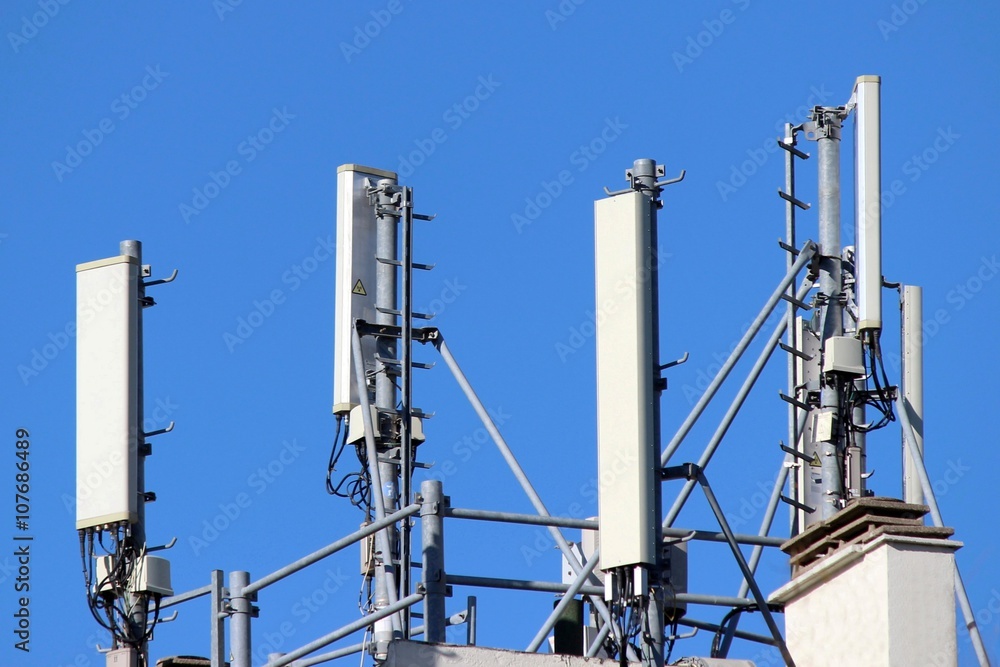 Antennes-relais de type ' panneau ' . Stock Photo | Adobe Stock