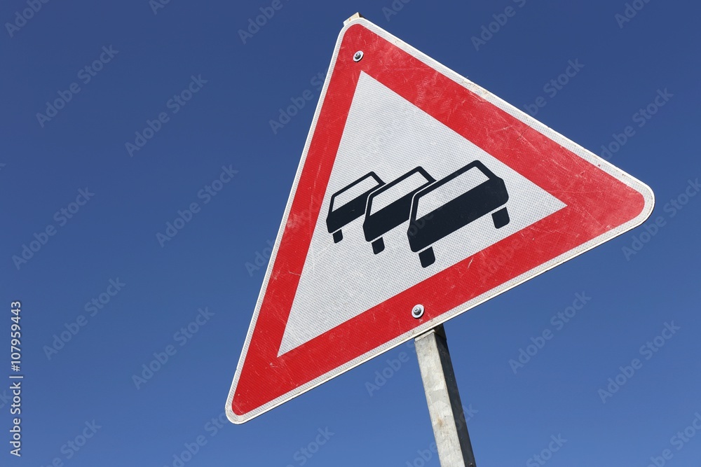Deutsches Verkehszeichen: Stau Stock-Foto | Adobe Stock