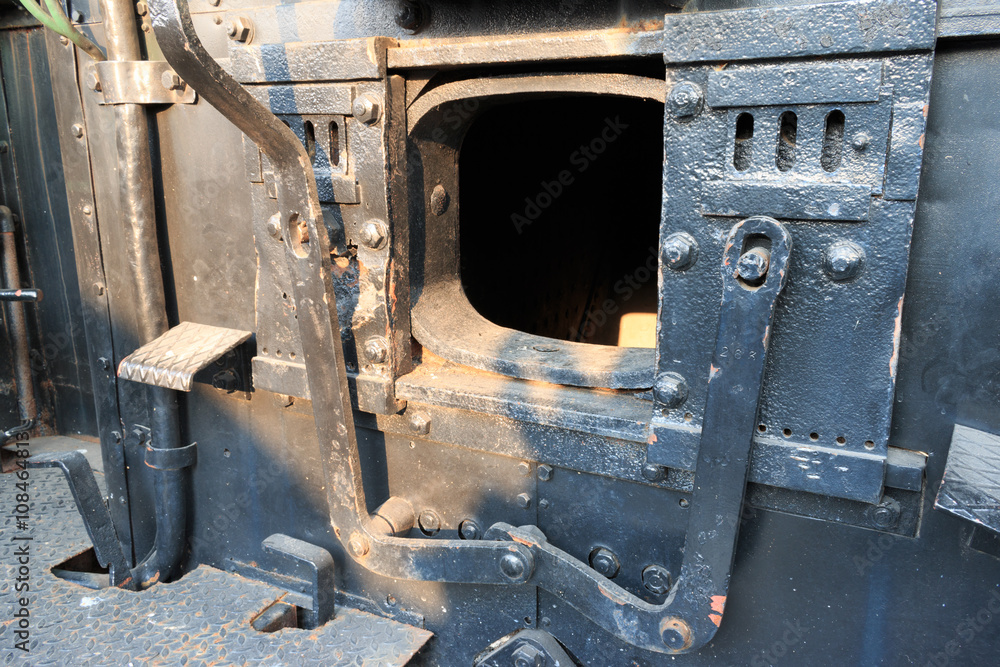 Foto de Details of a vintage steam train driving cabin. Darjeeling ...