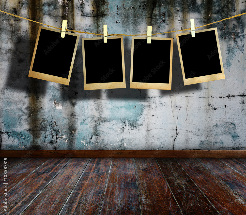 Clothesline Picture Frame