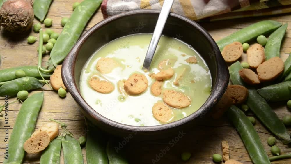 Sopa de chícharos Peas soup 에르텐 수프 Zupa grochowa grochówka Crema di ...
