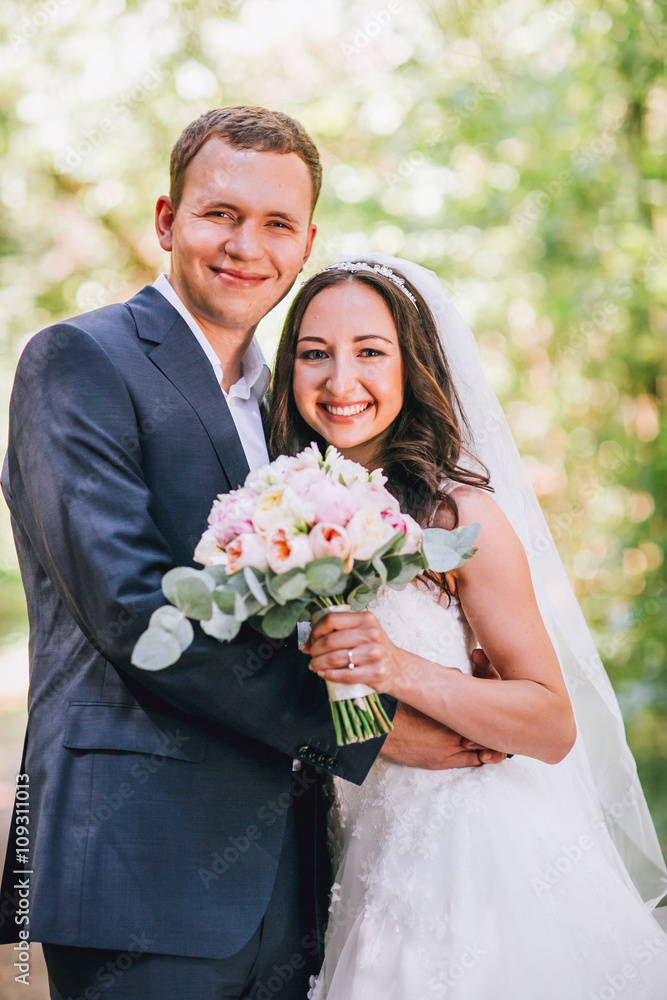 Beautiful Wedding Photos Of Bride And Groom
