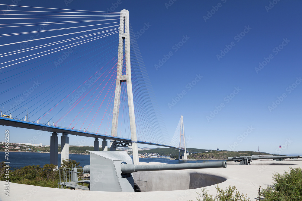 Vladivostok, Bridge Russky through the Strait of Eastern Bosphorus and ...