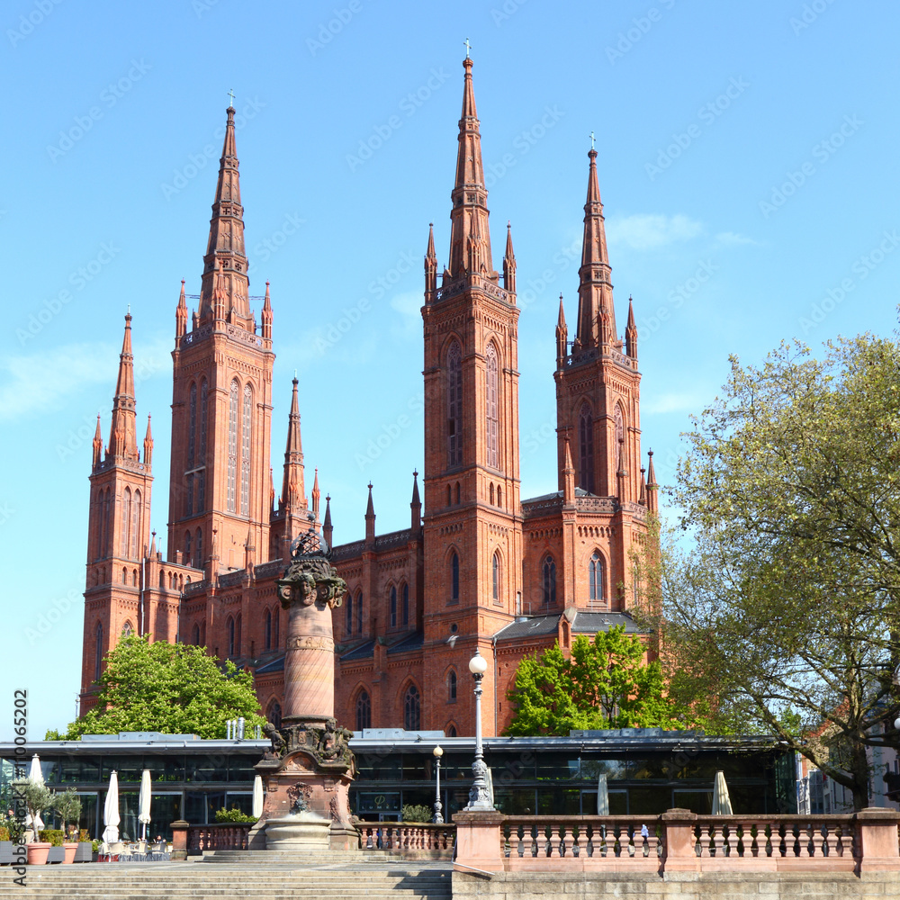 Die Marktkirche in Wiesbaden, Blick vom Dernschen Gelände. (April 2016 ...