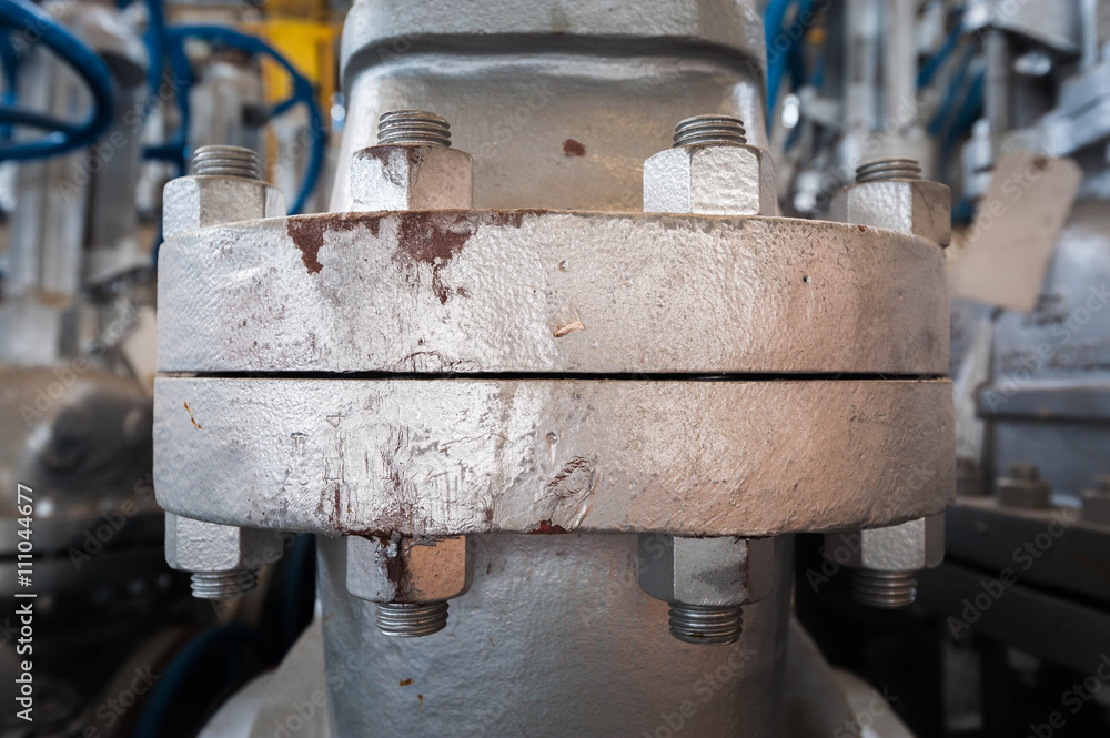 The bolts on flanged connection during body and bonnet of valve Stock ...