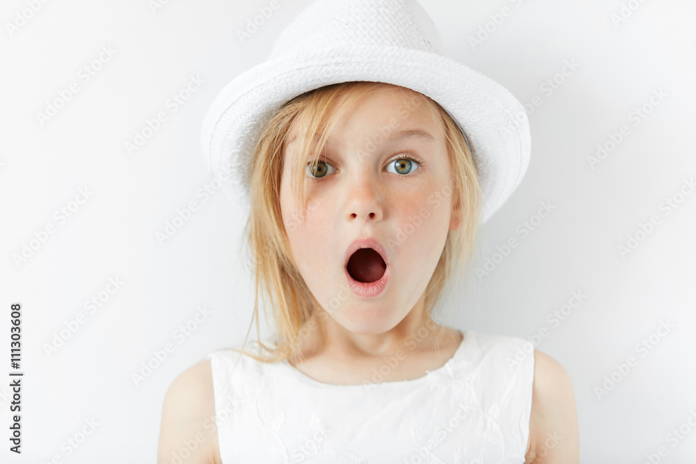Stockfoto Portrait of emotional beautiful blonde little girl wearing ...