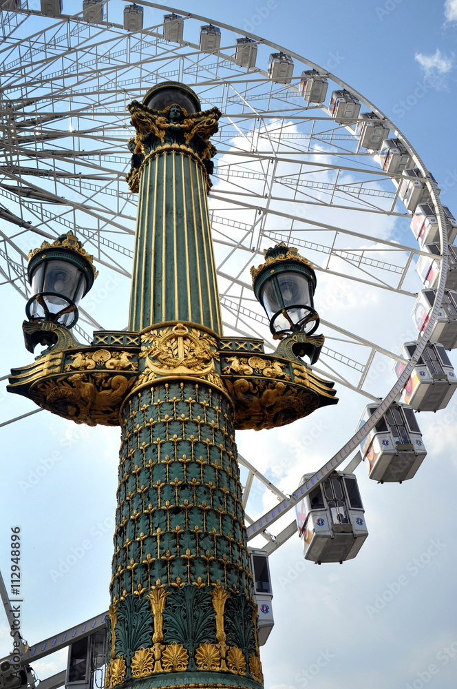Roue de Paris - Riesenrad auf der Place de la Concorde in Paris Stock ...