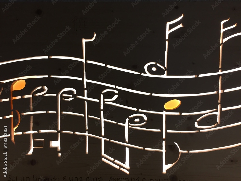 note musicali nota musicale nota illuminata Stock Photo | Adobe Stock