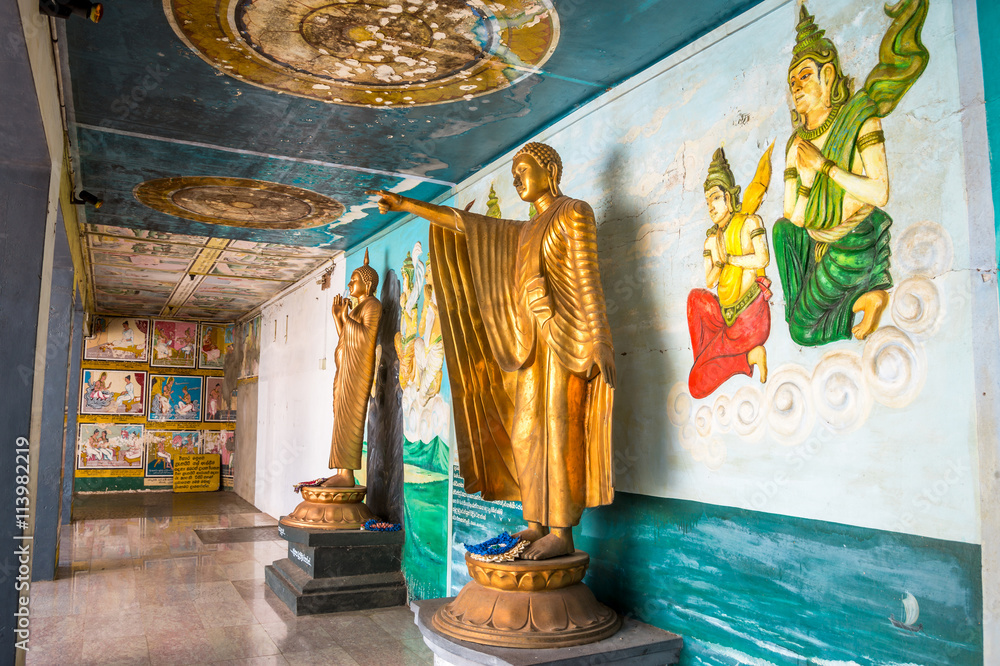 MATARA, SRI LANKA - Weherahena buddhist temple is said be the largest ...