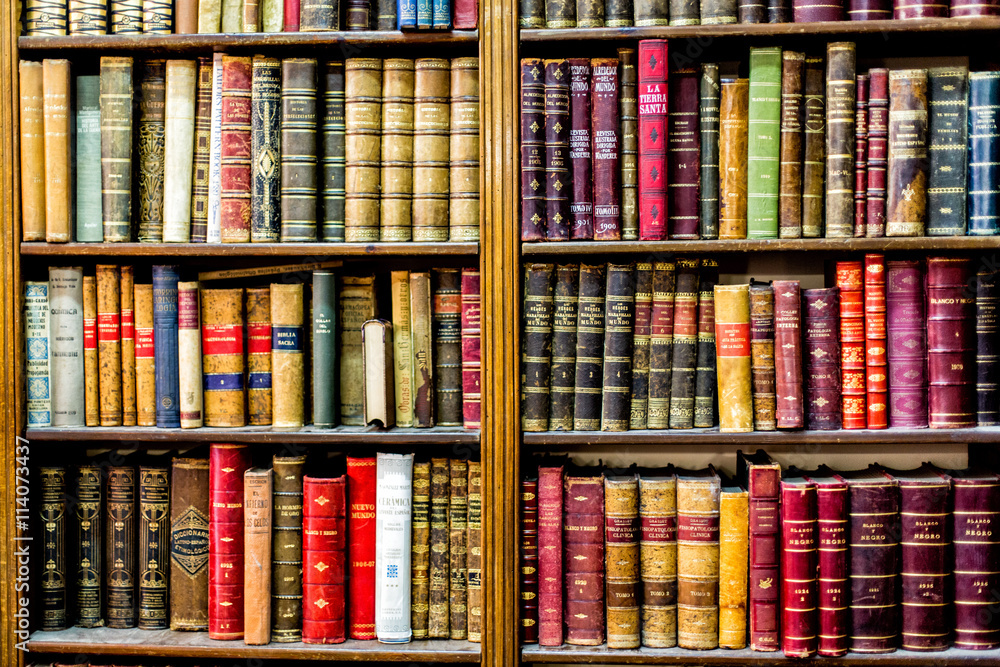 Librería llena de colores Stock Photo | Adobe Stock