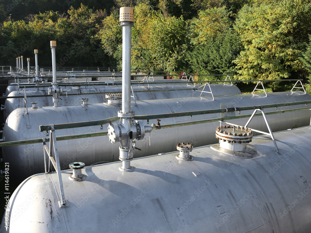 gas pressure vessels for the storage of flammable natural gas Stock ...