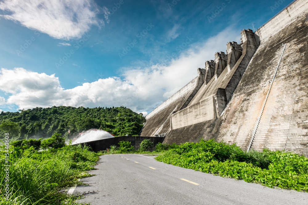 khun Dan Prakarnchon Dam, Roller Compacted Concrete or RCC Dam, Stock ...