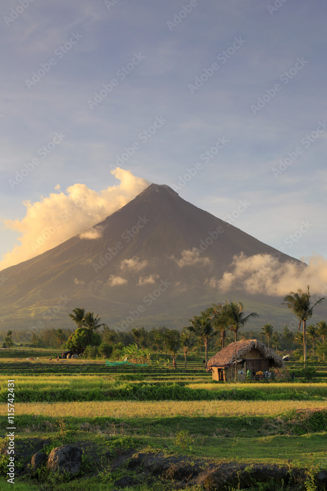 Mayon Volcano, Bicol, Southeastern Luzon, Philippines Stock Photo ...