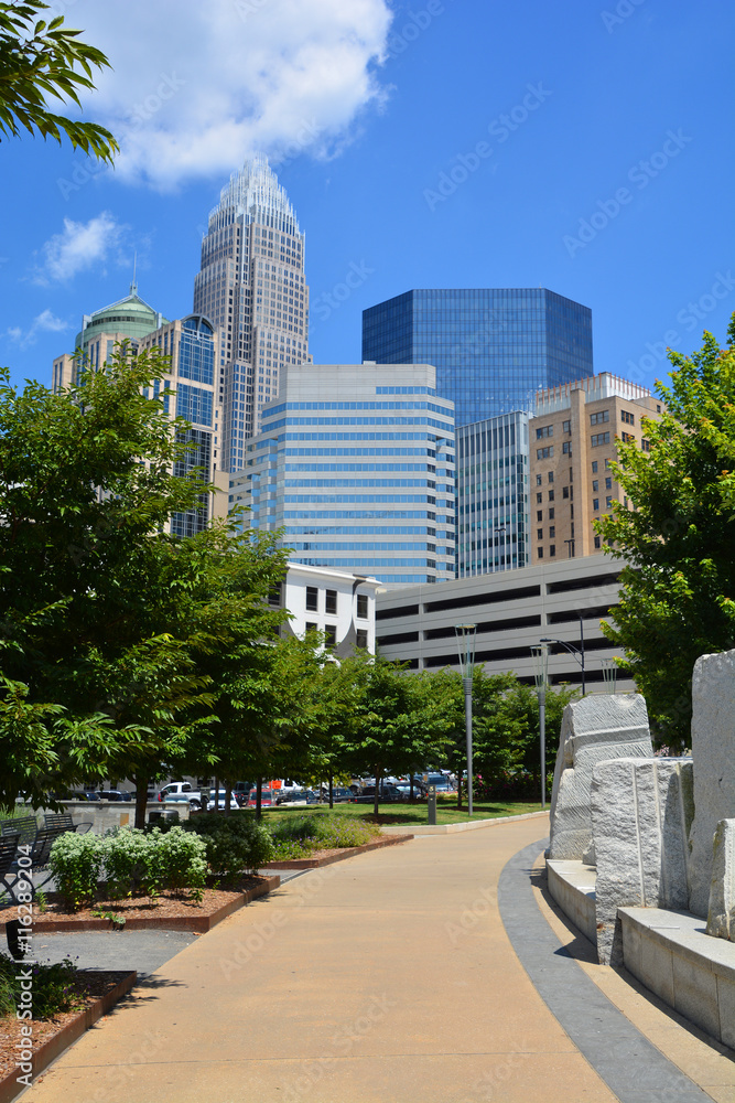 Foto de Bank of America Corporate Center building and downtown ...
