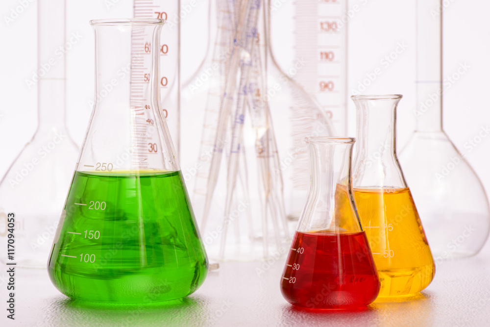 Chemie und Experiment im Labor Stock Photo | Adobe Stock