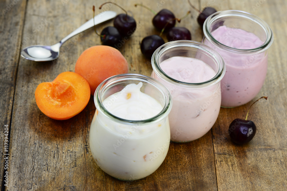 Obst Joghurt Stock-Foto | Adobe Stock