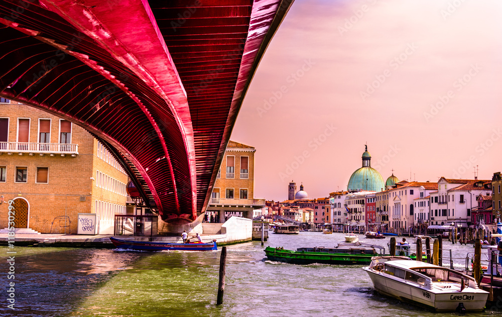 The Constitution Bridge, Venice at night vertical, It is the fourth ...