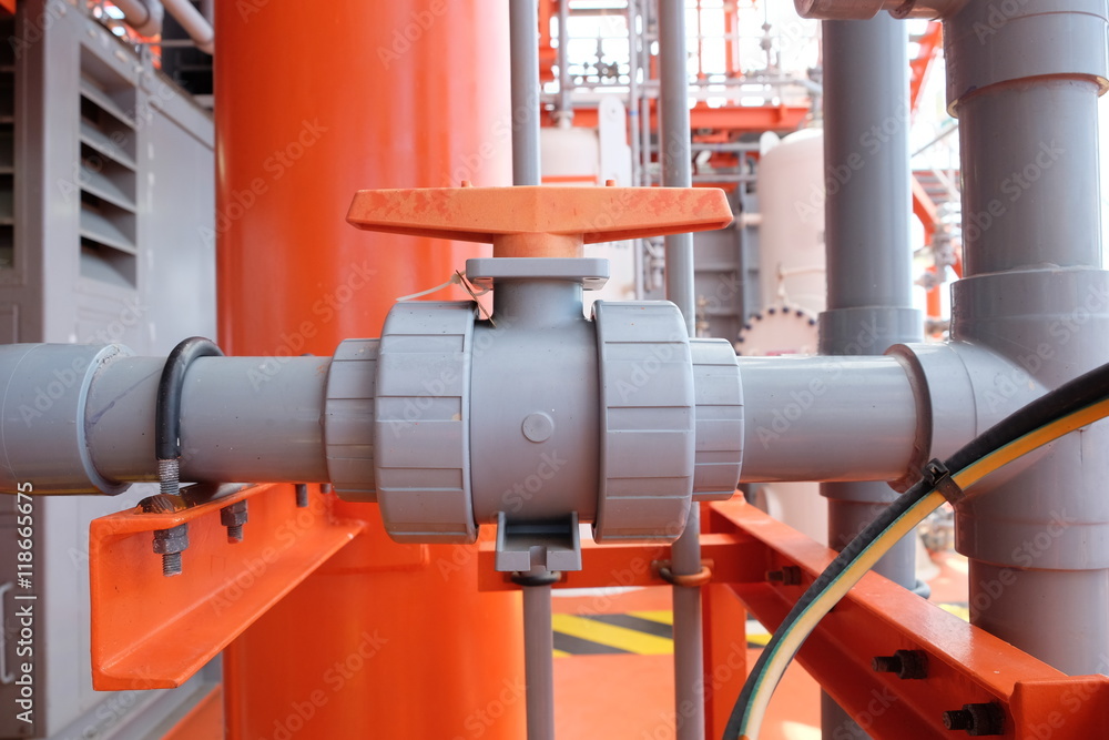 Manual valve in oil and gas industry, old valve and many rust present ...