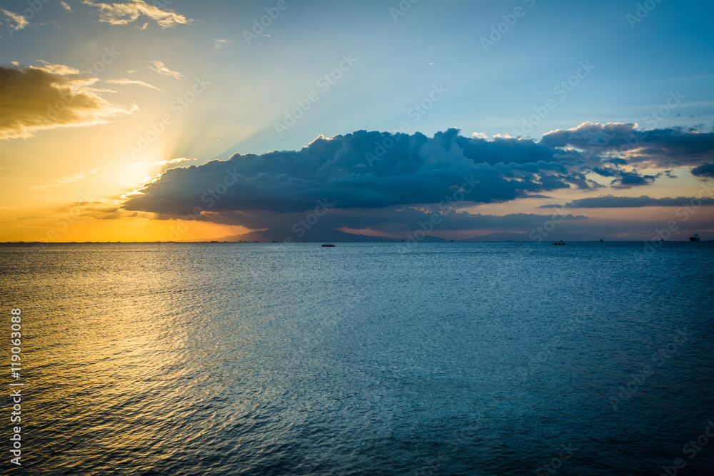 Sunset over Manila Bay, seen from Pasay, Metro Manila, The Phili Stock ...